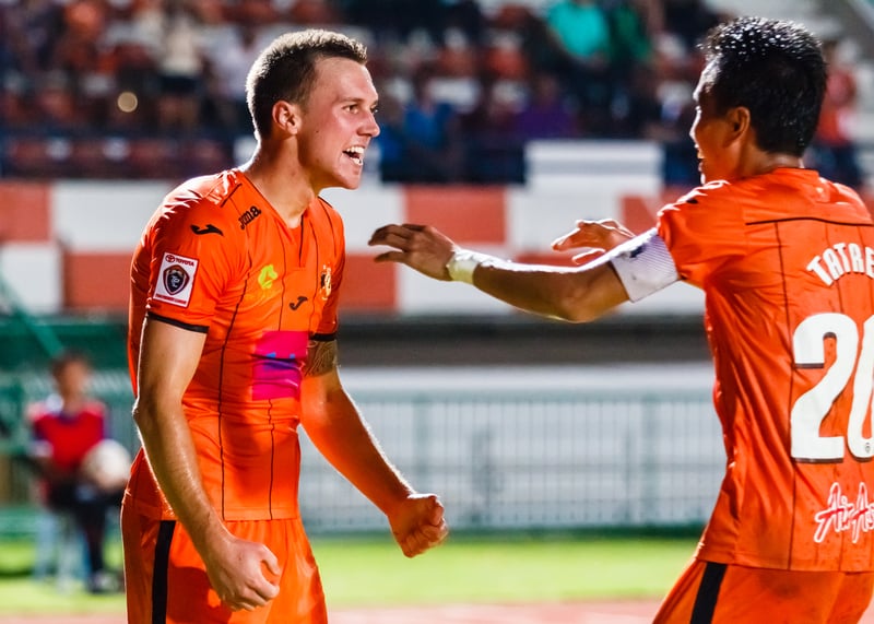 7 Best Soccer Teams With Orange Jerseys - Movin993