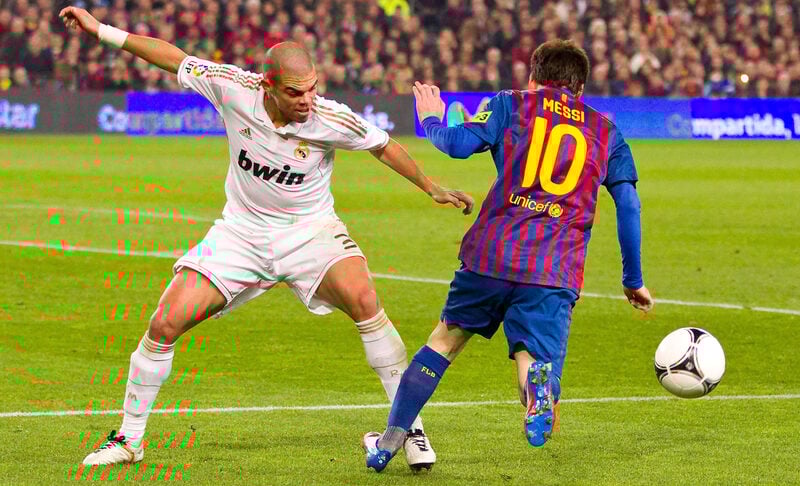 The Greatest Center-Backs in Soccer History - Movin993