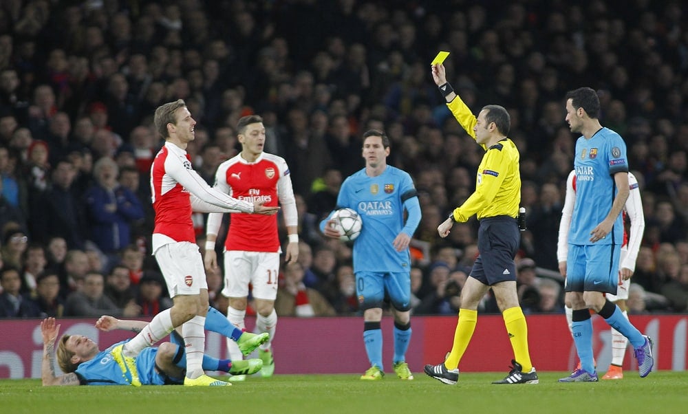 Yellow Card in Soccer: An Insightful Explanation - Movin993