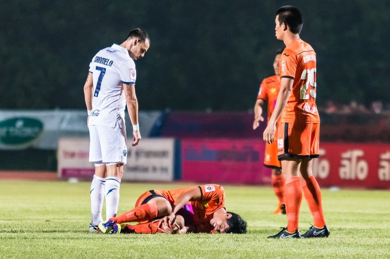 Reasons Why Soccer Players Fake Injuries - Movin993